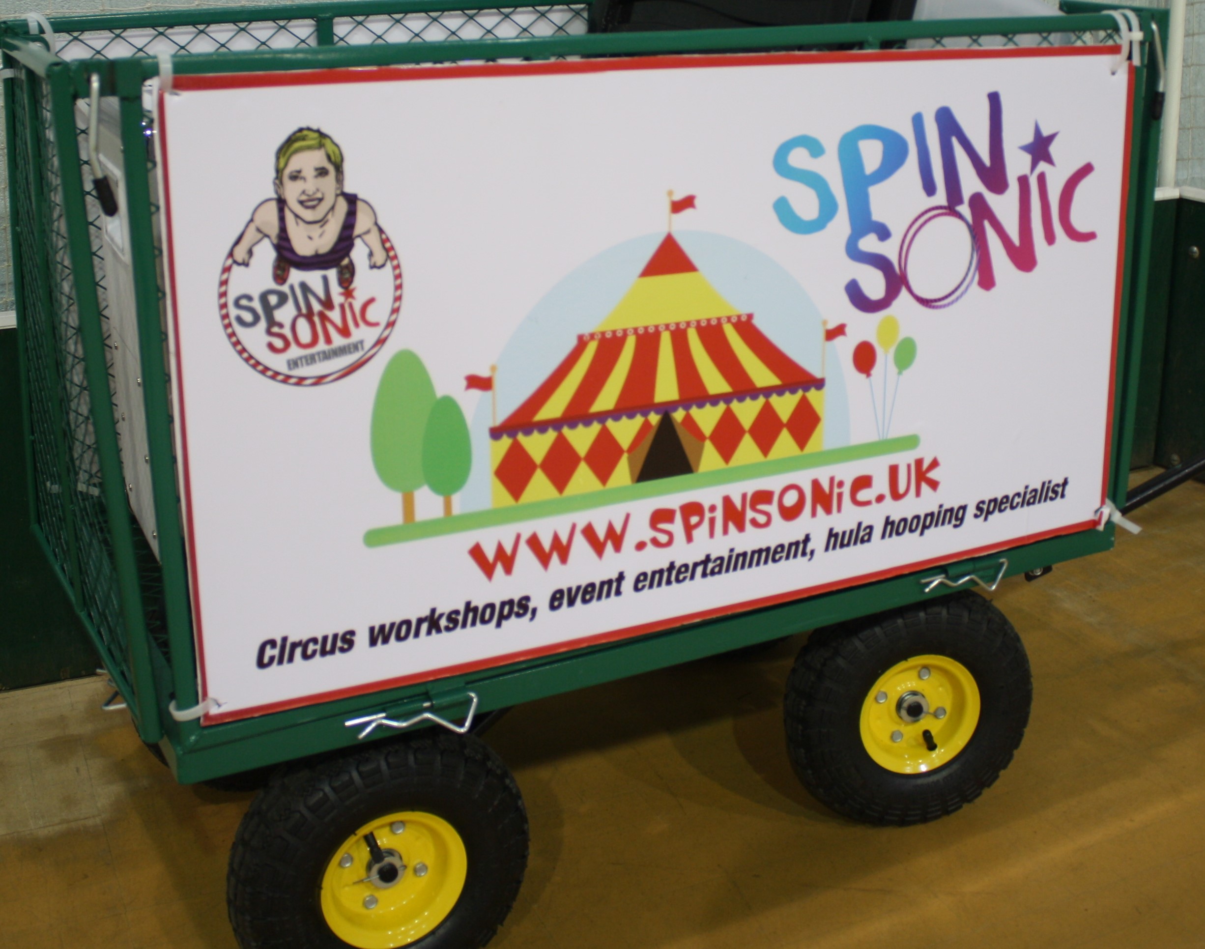 Spinsonic cart - Inclusive workshops for adults and children